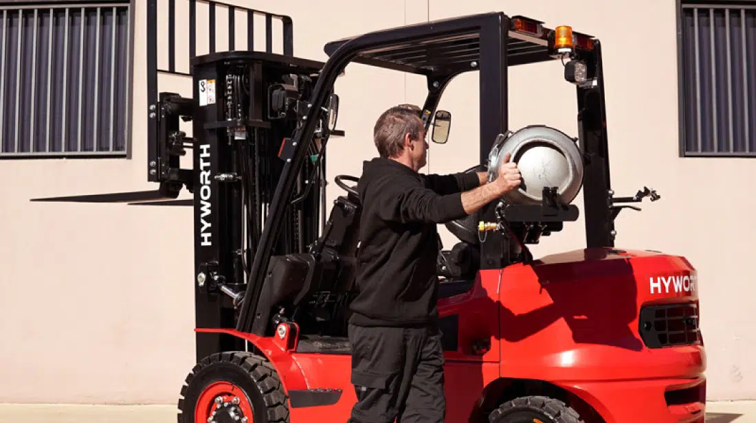 Five benefits of forklift training for you and your team